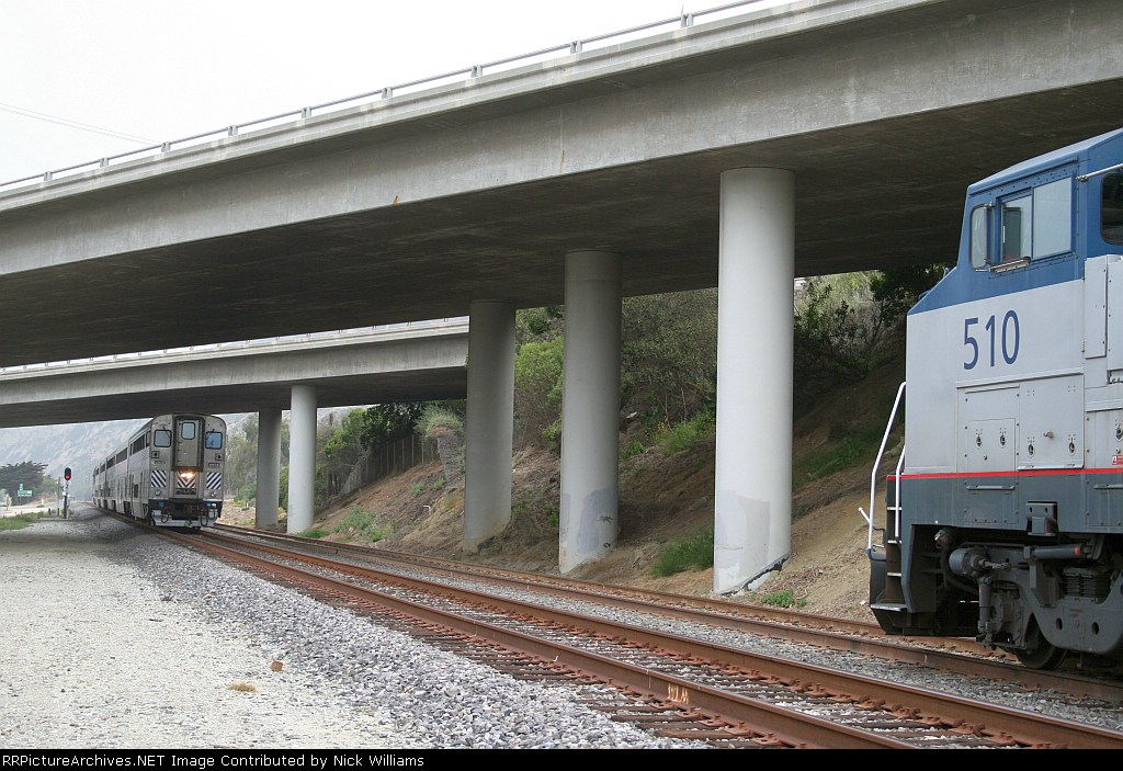 AMTK 510 and AMTK 6952 on train 774 meet at CP Seacliff 6/2/2008.